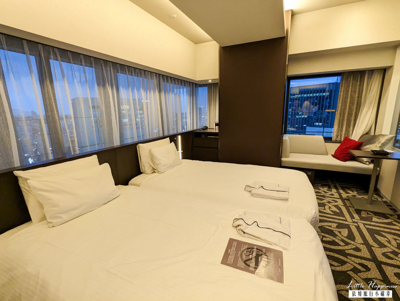 Remm Plus Kobe Sannomiya雷姆普拉斯神戶三宮飯店評價，新開幕超美夜景酒店，地鐵共構超方便 @依娃旅行小確幸